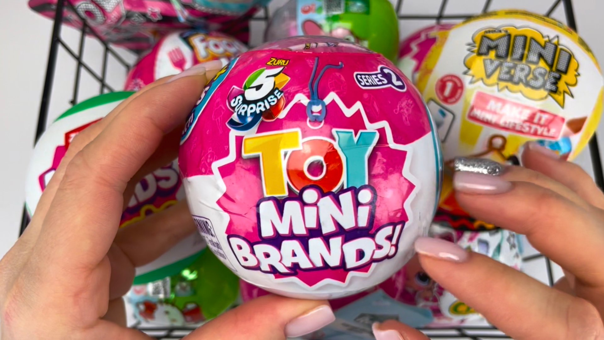Той Мини Брендс Сюрприз игрушки для кукол. Toy Mini Brands surprise .