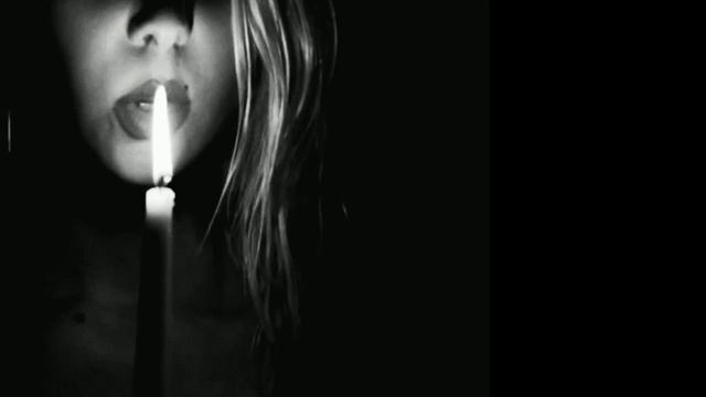 Мрак надоел, зажёг свечу