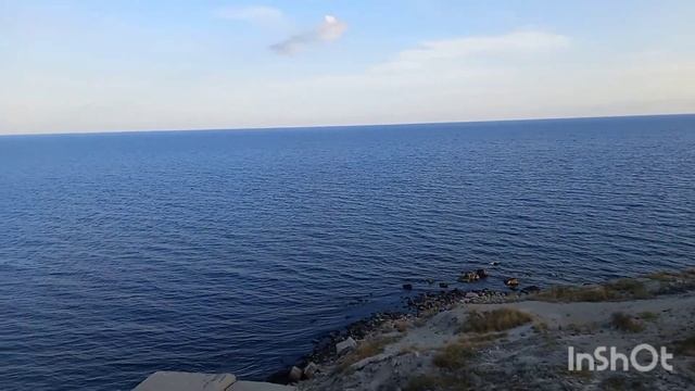 Мотопутешествие в Крым, экскурсия на Маяк , красивый вид с гор,плеск волн