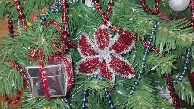 Как сделать простой, но очень красивый цветок из синельной проволоки своими руками. Зимние поделки.