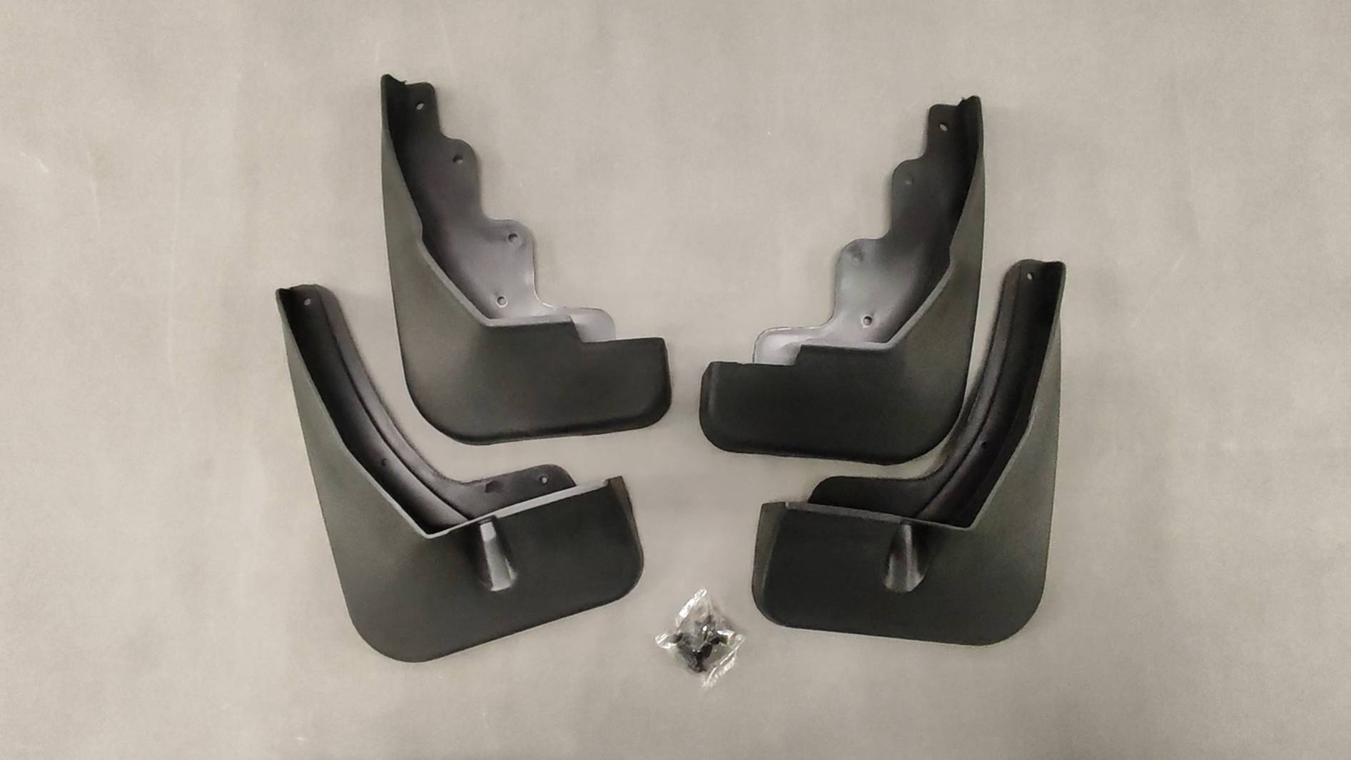 Брызговики (пластик) для Changan cs55