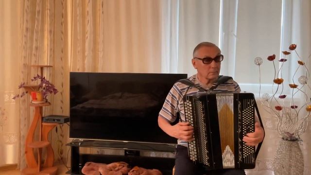 Русская пляска "Карусель" Играет баянист из Екатеринбурга Виктор Малявкин. Ансамбль  танца "Сказ"