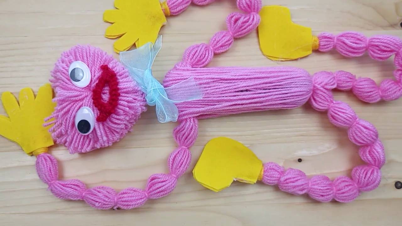 Видеоурок Как сделать игрушку из пряжи. Кисси мисси из пряжи