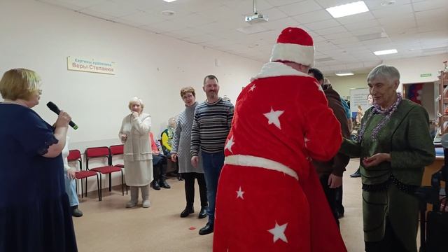 Новый год шагает по планете