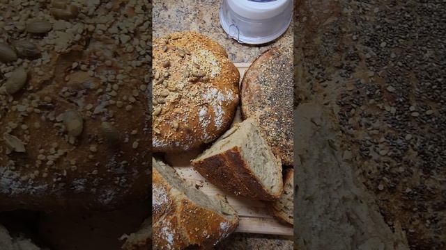 Как делать домашний хлеб на закваске.(How to Make Perfect Sourdough Bread at Home).