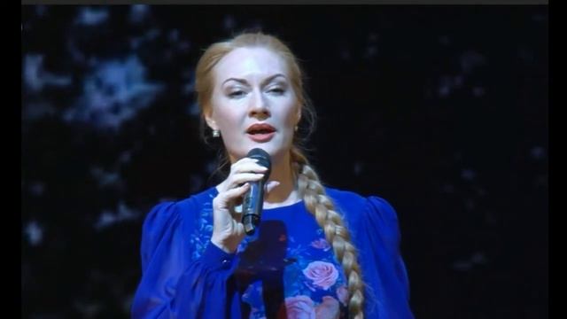 "Растёт в Волгограде берёзка" Поёт Анастасия ЛЫСЯКОВА