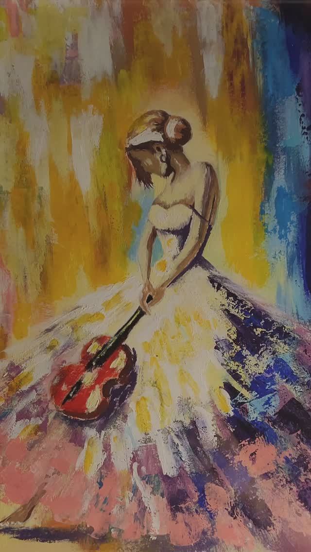 На столе чистый лист. Училась рисовать с нуля, рисовала ровно год.