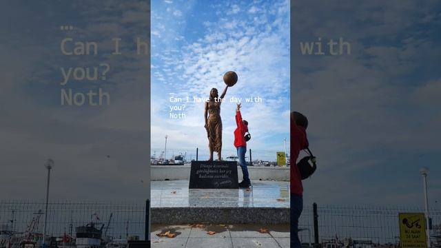 Памятник о важности женщины в этом мире, Турция  #turkey #women #atatürk #dikili