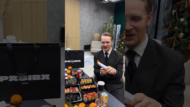 Новогодний корпоратив 😂KARENA_MAKARENA