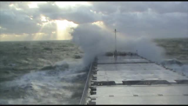 Уходят моряки