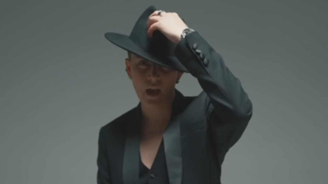 Emma M/ Эмма Валерьевна/ Часики