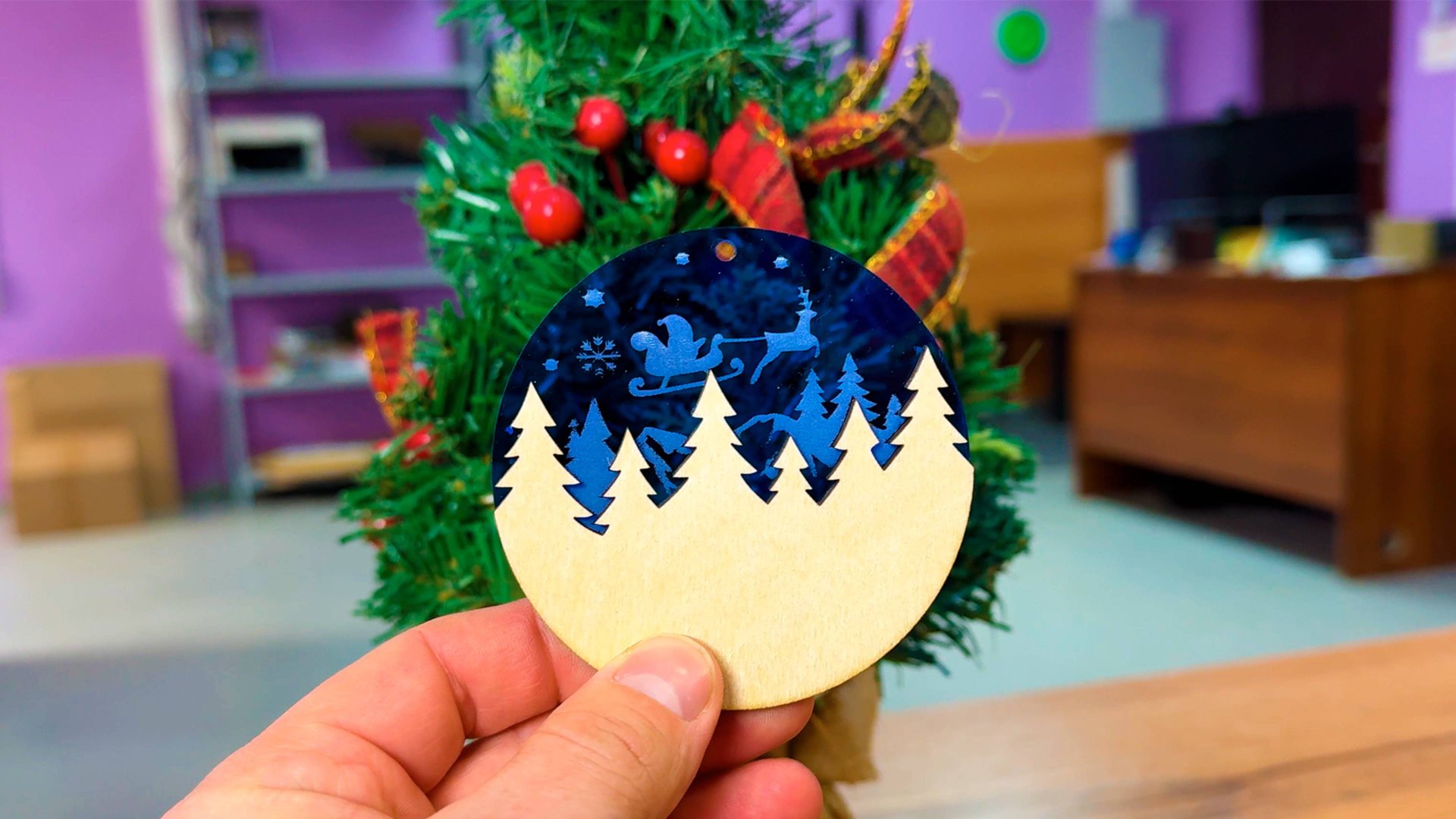 ⚡️ НОВОГОДНИЕ елочные ИГРУШКИ на ЛАЗЕРНОМ СТАНКЕ Wattsan 1290 LT #wattsan #co2  #wattsan1290LT