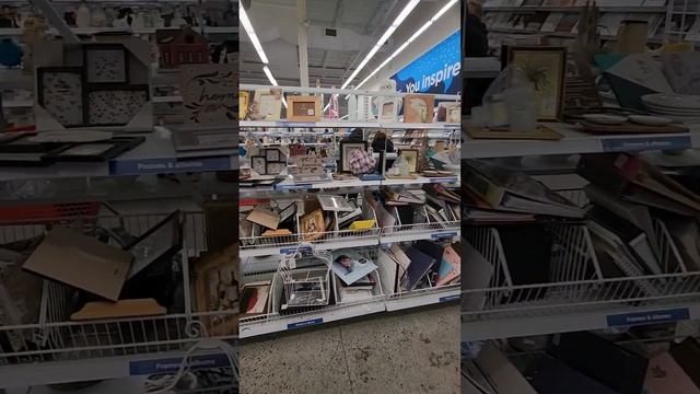 Винтажный магазин 1)))) Оттава, Канадв, январь 2024.