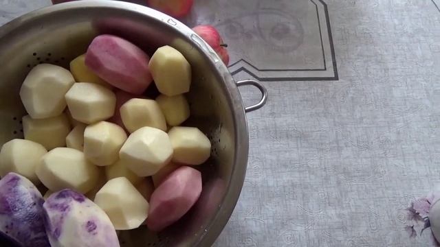 Копка и дегустация фиолетового картофеля