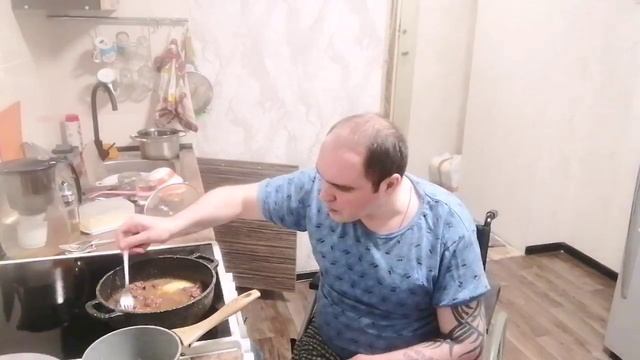 29.12.24(макароны с тушенкой, луком и горошком)