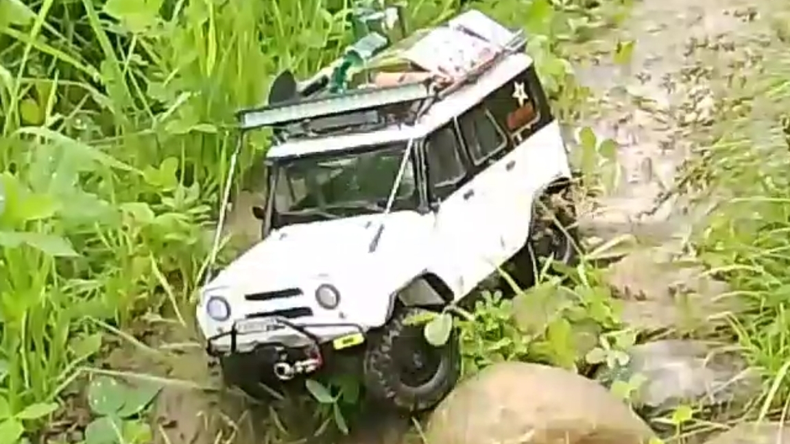 УАЗ Хантер 1:12 на радиоуправлении.