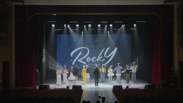 01. Открывашка
🎉Новогодний концерт. Танцевальная студия «ROCKY» 🎉 (27-12-2024)