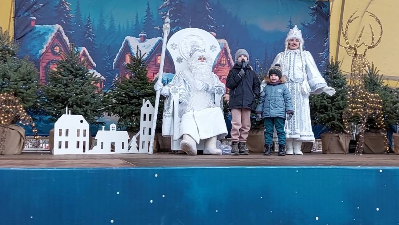 🔥#16. В гостях у Деда Мороза и Снегурочки, сладкие подарки, волшебство и исполнение желаний!🔥