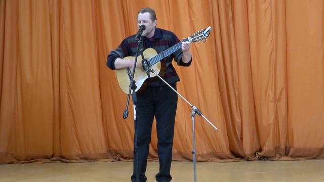 10 Человек странный - Александр Липатов