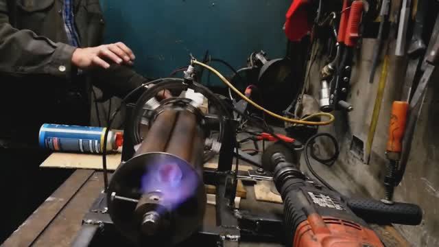 Револьверная детонационная горелка