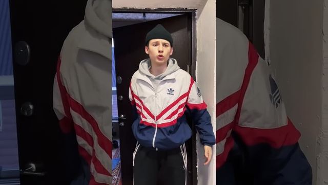 Я познакомился с бате девушки, я был в шоке…😳👊🏻 @seneamin Арсений Бардаш