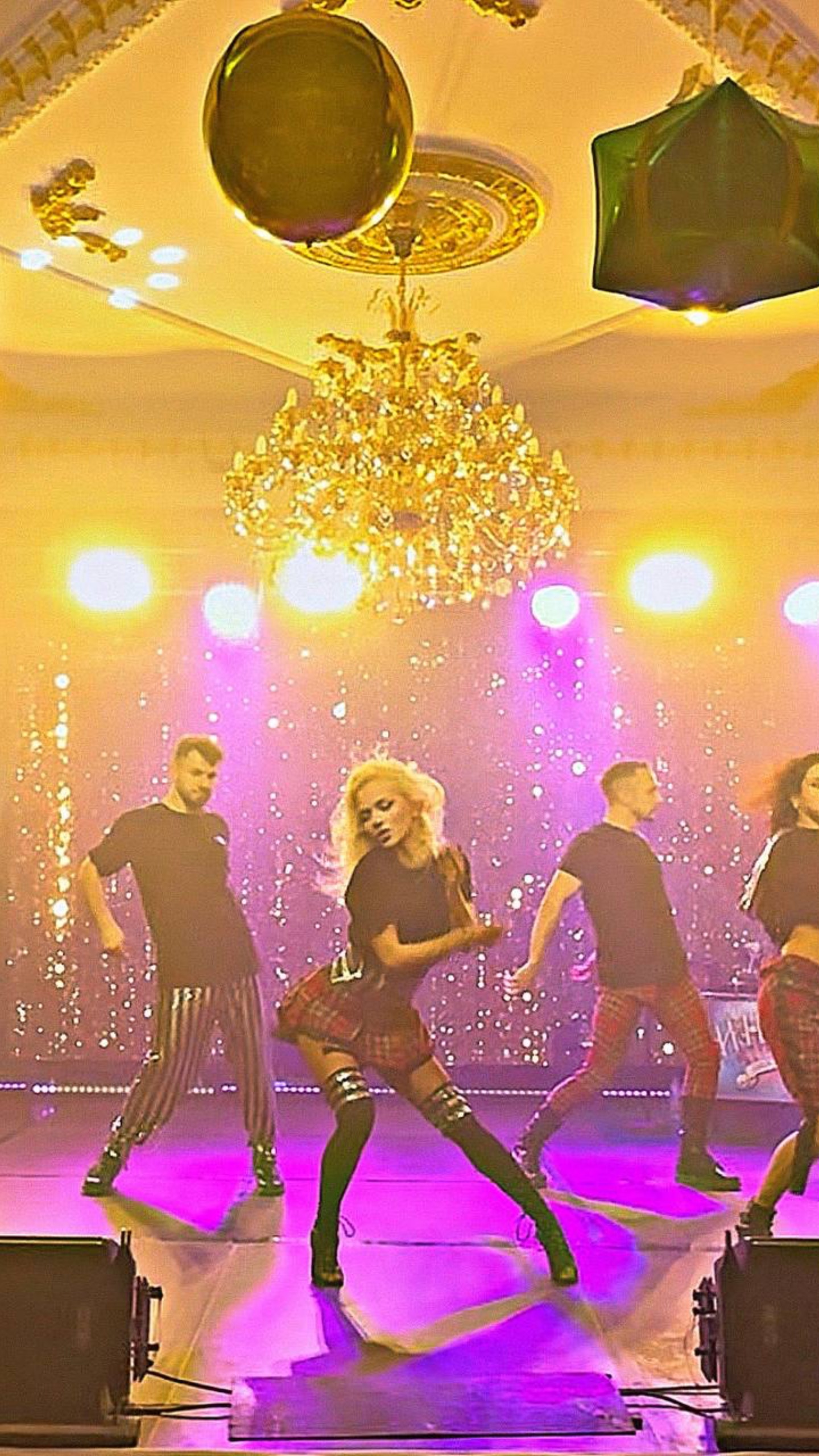 Раскачали танцами город Муром!