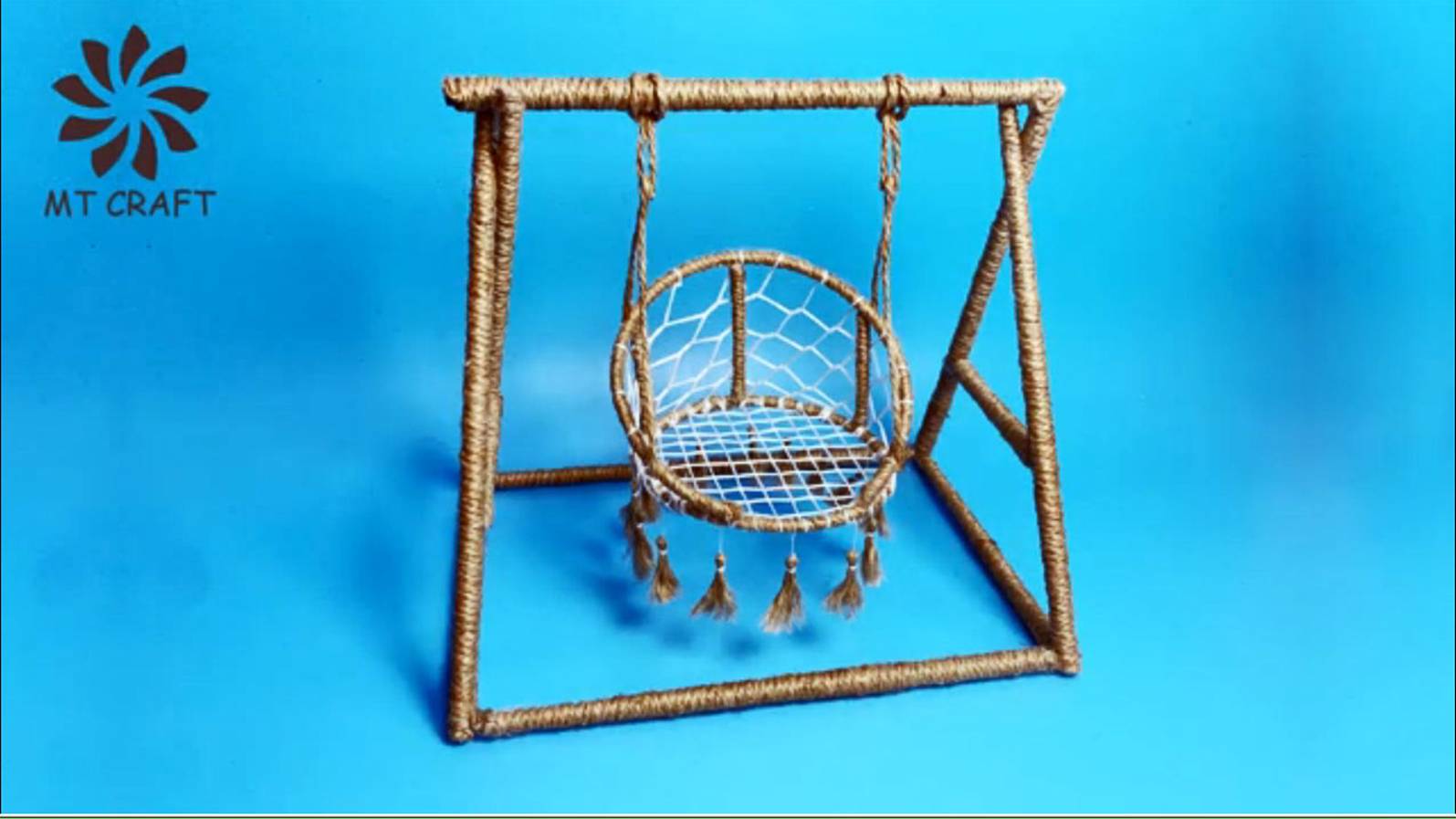 Качели для куклы