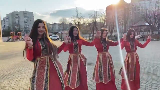 Доча с командой