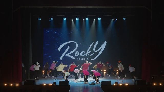 12. Снежинки
🎉Новогодний концерт. Танцевальная студия «ROCKY» 🎉 (27-12-2024)