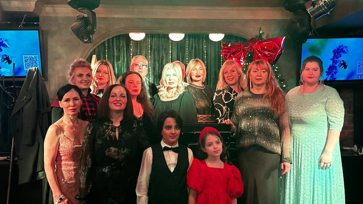 LOVE - Nat King Cole and Always on My Mind - Gwen McCrae (cover)