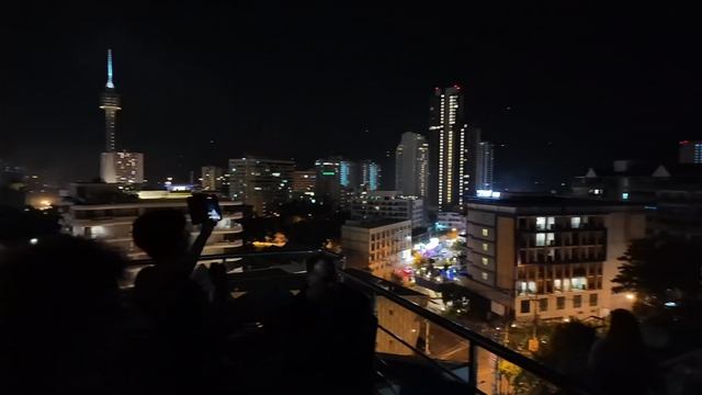 Новый Год В Паттайе 12 00 ночи.