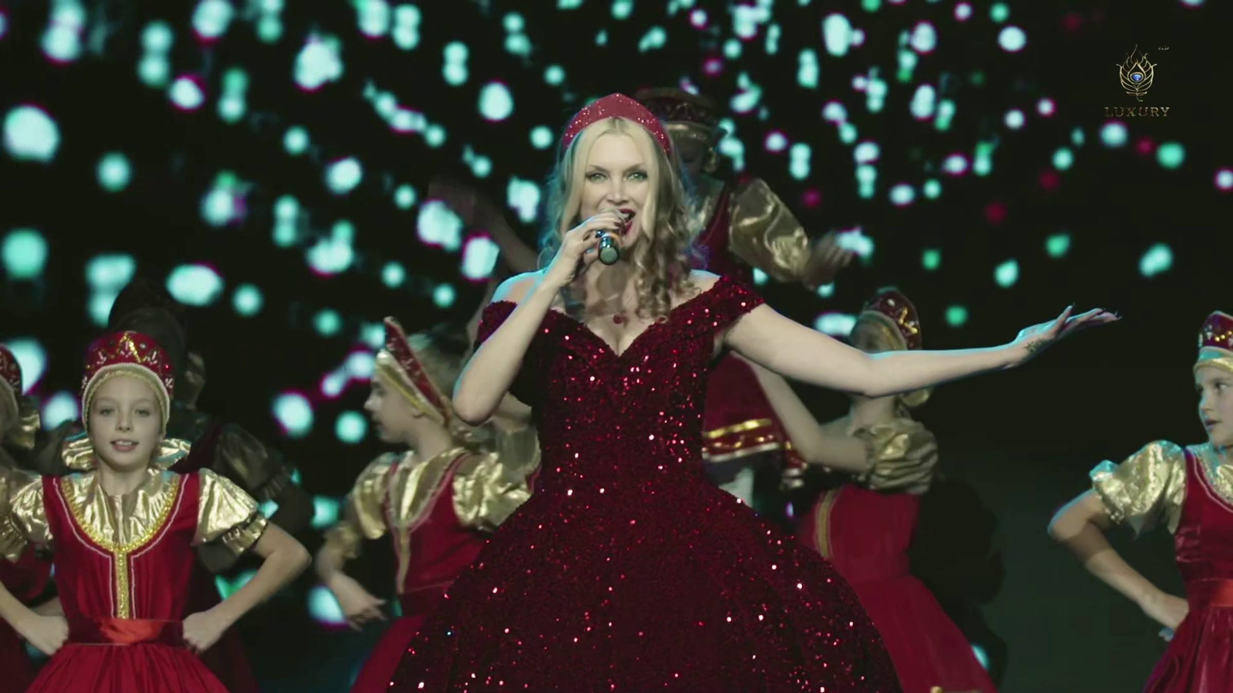 Ольга Золотая на Новогоднем Огоньке - Елка Добра