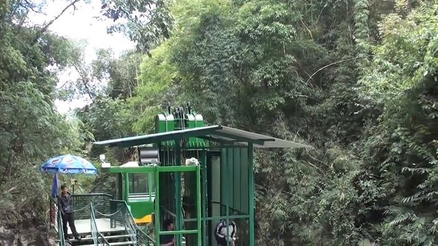 Далат-кофе, горки и Храмы .Вьетнам