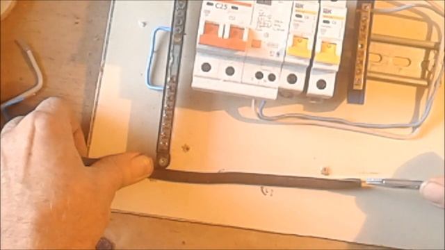 Подключаем   дифавтомат АД-12.