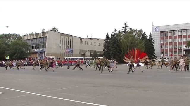 Бийск 310 лет. День города. Патриоты России. Гармошка фронтовая