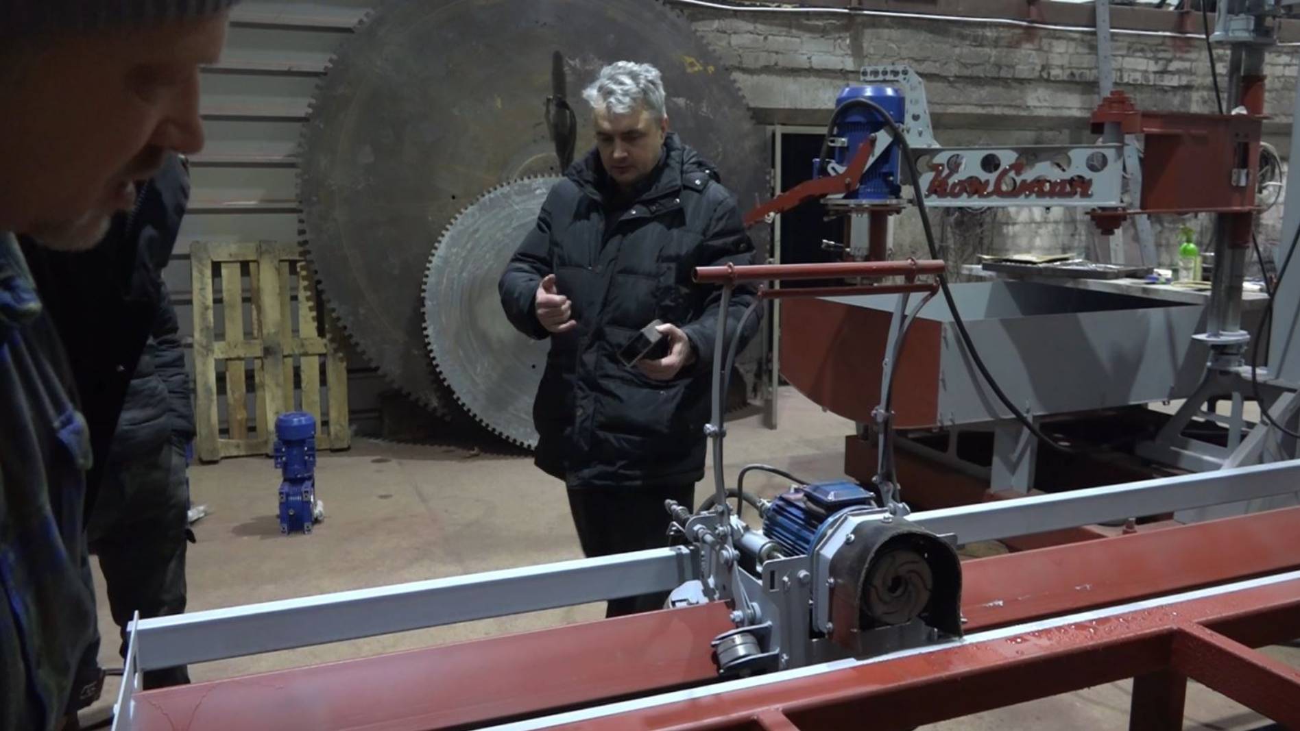 Испытания кромкообрабатывающего станка КОНСТАН компании ООО ПРОЕКТ