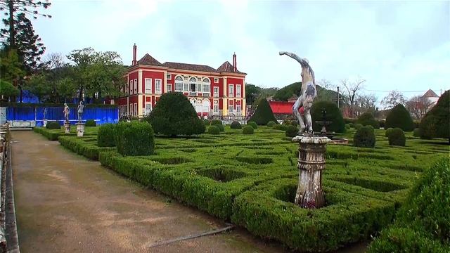 Лиссабон. Португалия. Дворец Фронтейра. Доброе солнце Португалии.