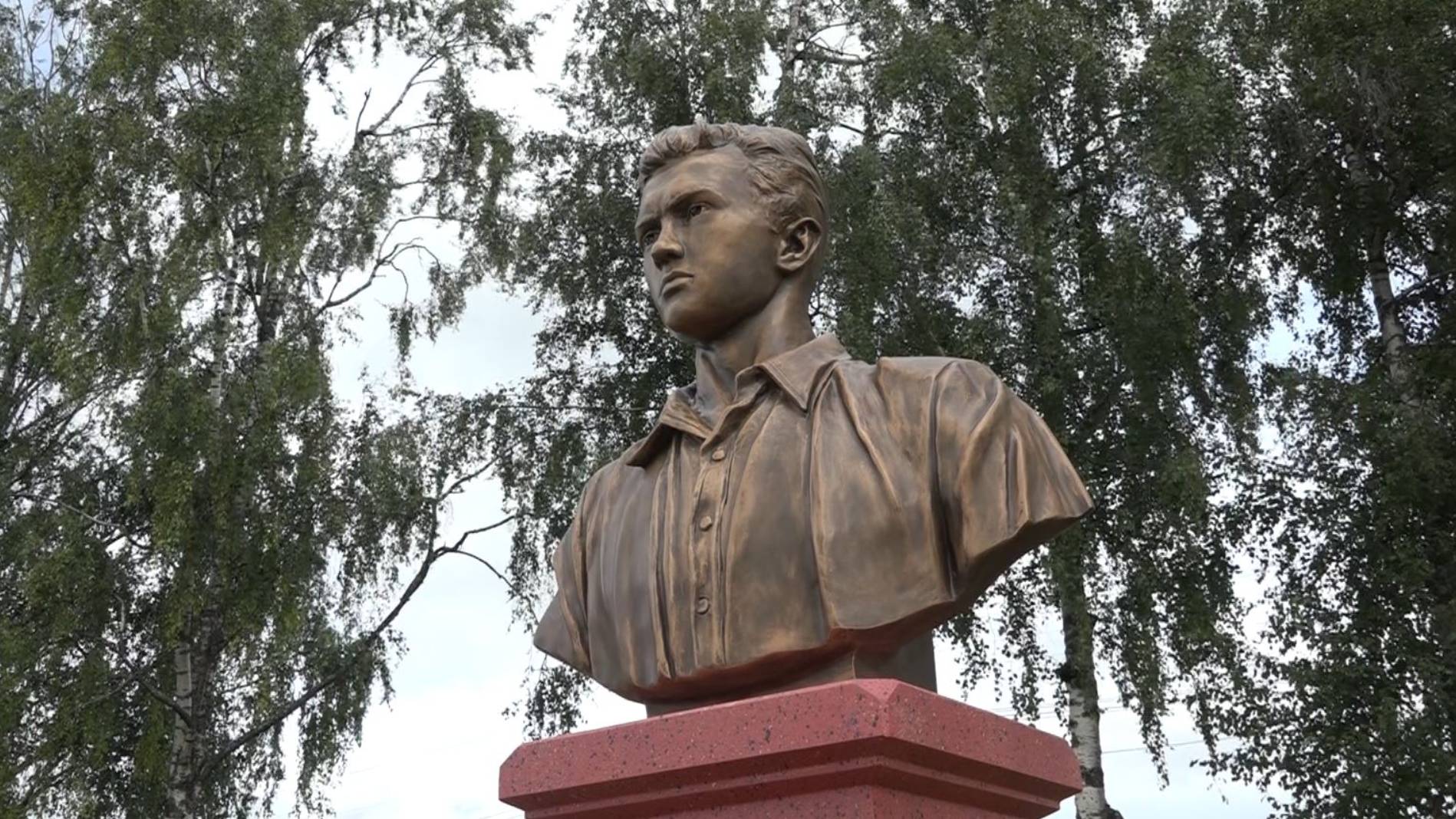 Открытие бюста русскому философу и писателю  Александру Зиновьеву в Чухломе