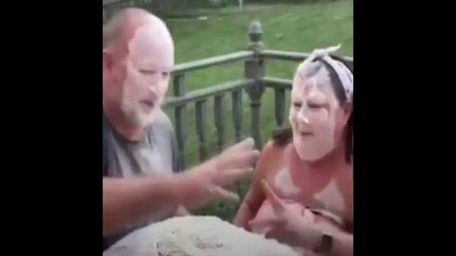 Бумага-ножницы.