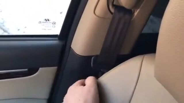 Стук ремней безопасности Hyundai Santa Fe