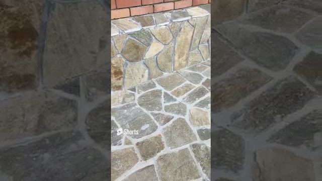 Златолит мультиколор - облицовка цоколя дома и отмостки