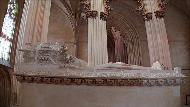 Португалия.Монастырь Алкобаса. Доброе солнце Португалии.