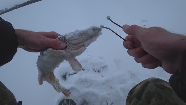 ВОТ ЭТО БЫЛА РЫБАЛКА. РЫБАЛКА НА ЩУКУ ЗИМОЙ
