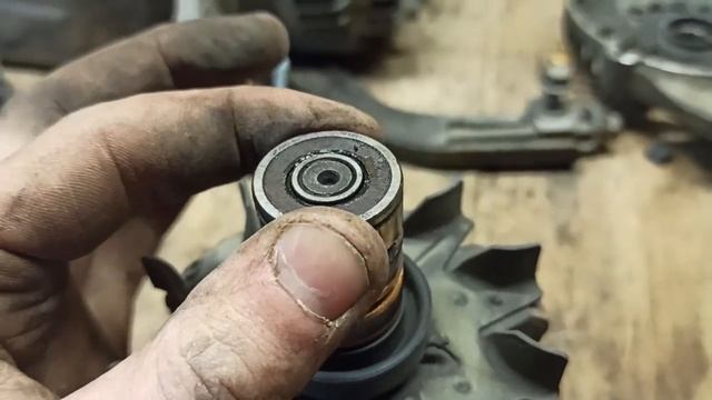 #nissan #terrano #wd21 #vg30 #td27 #z24 Ремонт генератора Hitachi LR70-739B Снятие разборка часть пе