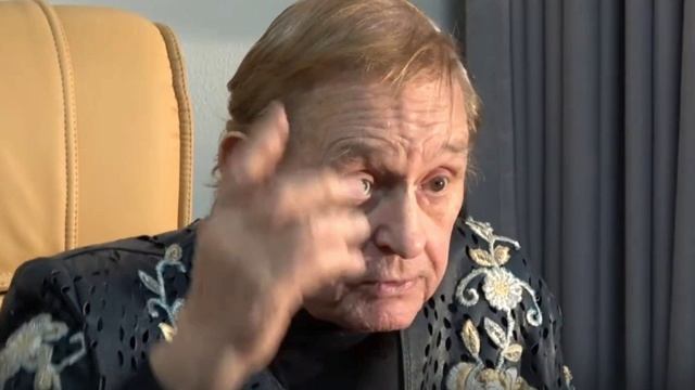 Виктюк об энергетических посланиях-кодах и смерти