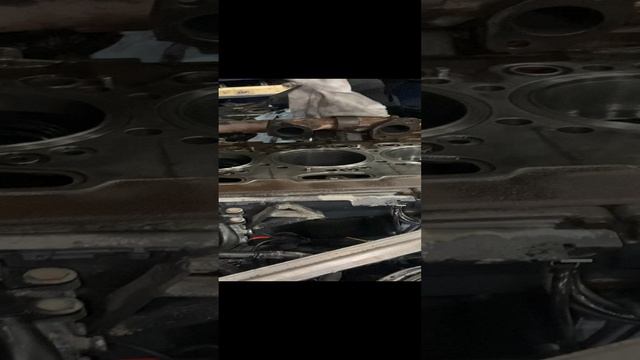 шпилька в блок скания