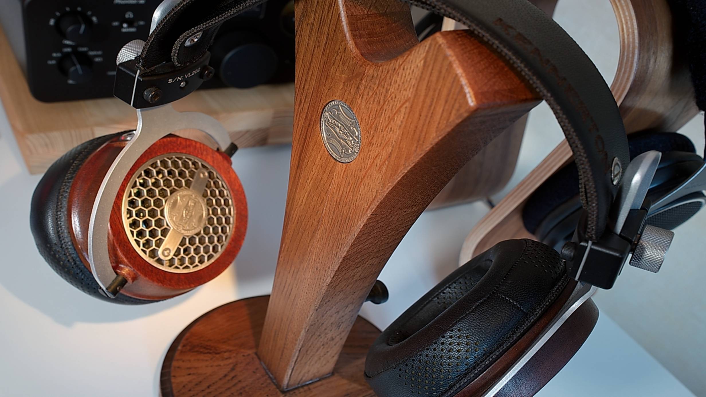 Re📺оБ📻 - Kennerton. Одна история💁