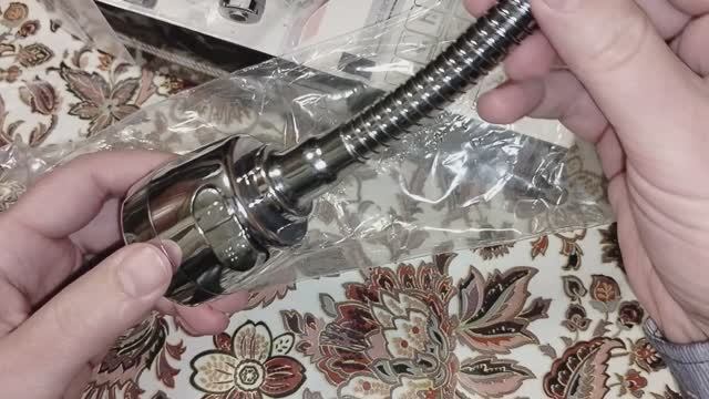 Аэратор с гибким удлинителем. Сильно брызгает кран на кухне