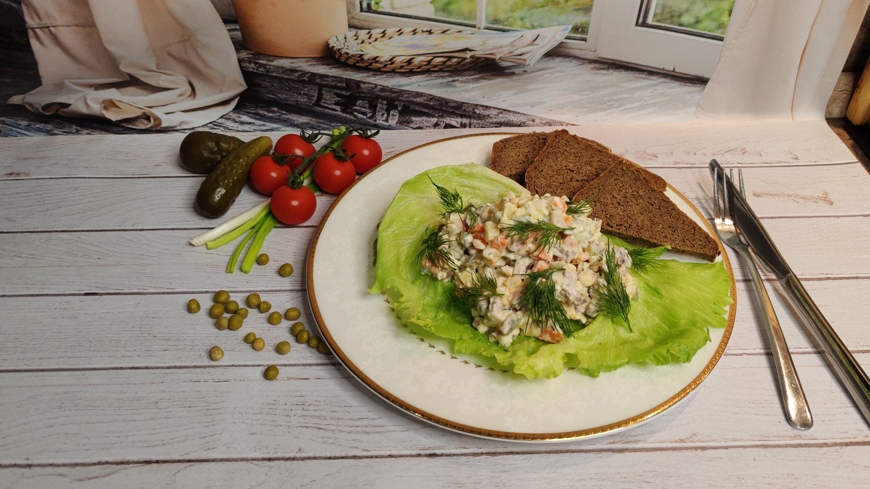 Салат Столичный! Показываю свой вариант приготовления этого салата.