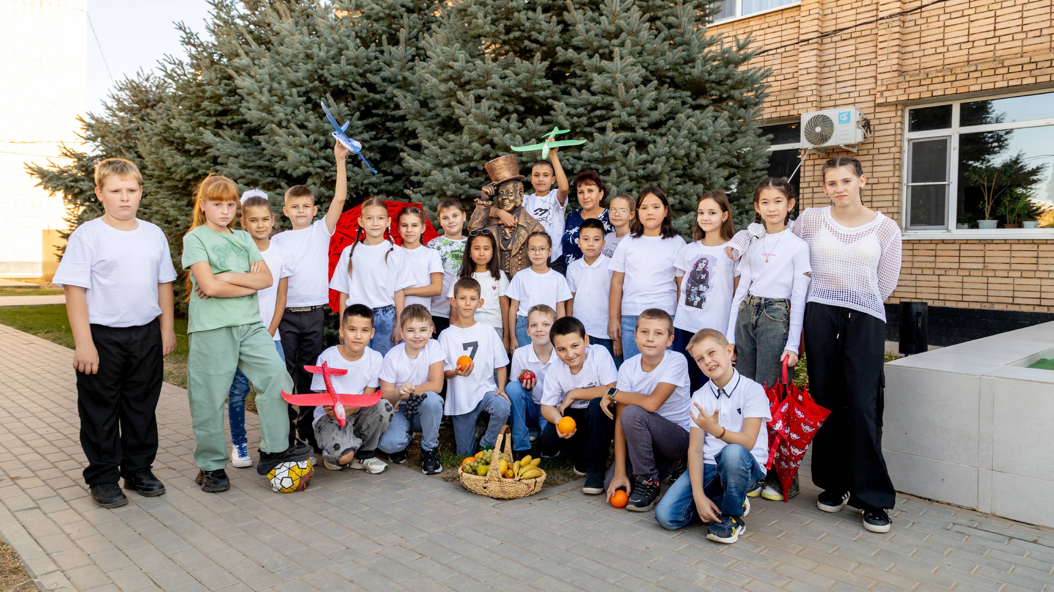 Видео с фотосессии. 4В класс МКОУ Приволжская ООШ